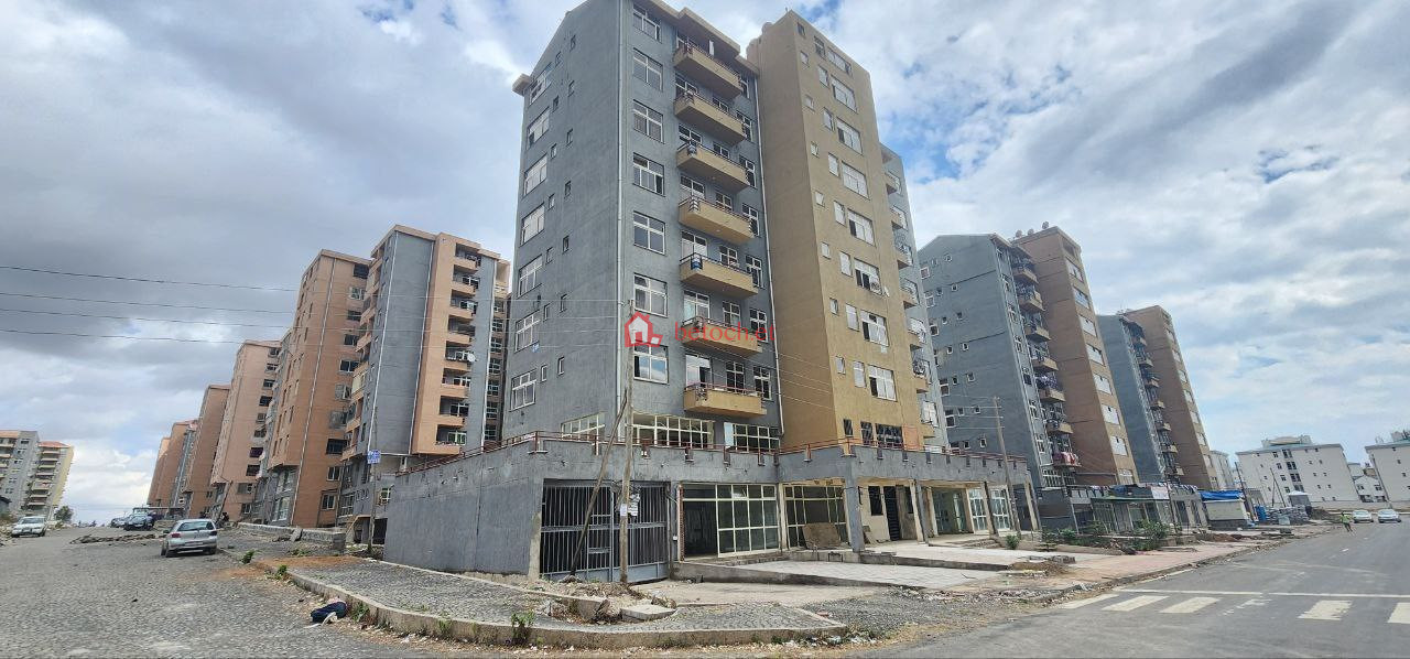 40/60 Condominium Price Ayat 1 (49 Pro 2) 122 m2 Three Beds